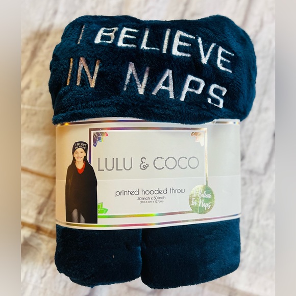 Lulu & Coco | Bedding | Lulu Coco Hooded Throw | Poshmark